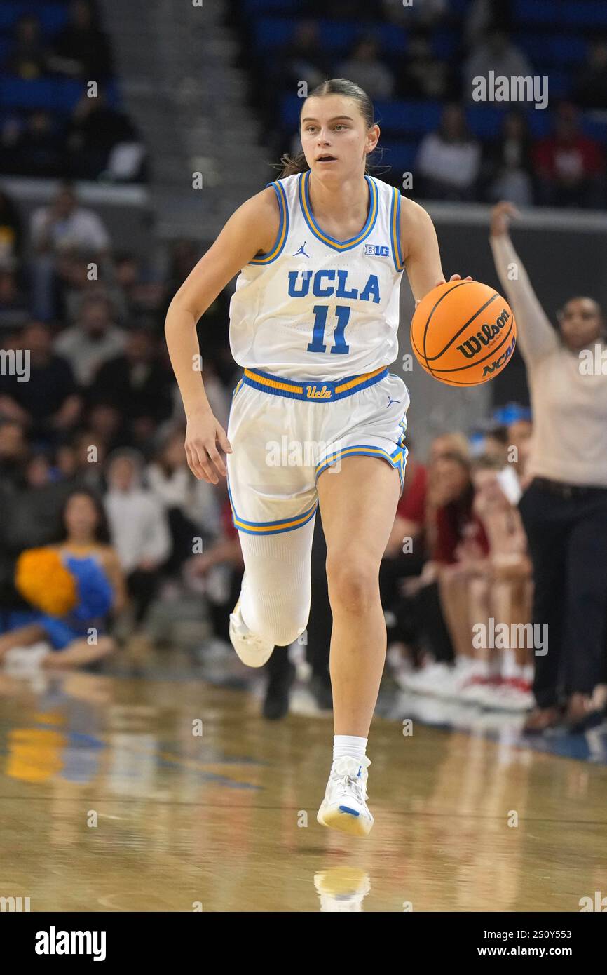 UCLA Bruins guard Gabriela Jaquez (11) dribbles the ball against the ...