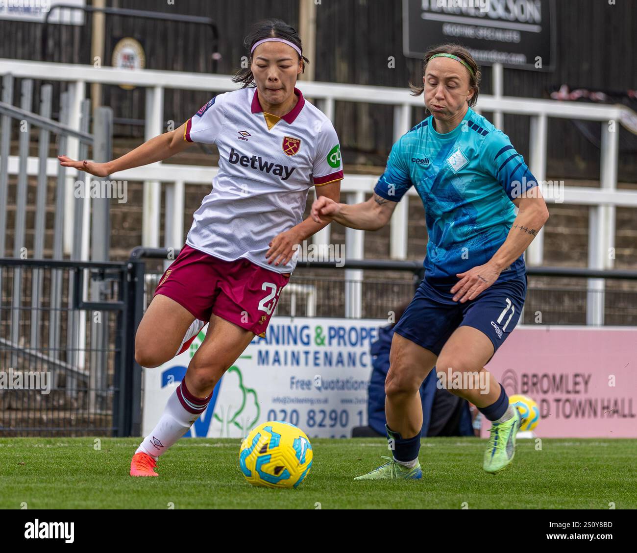 London City Lionesses against West Ham Utd Women in the Subway League ...