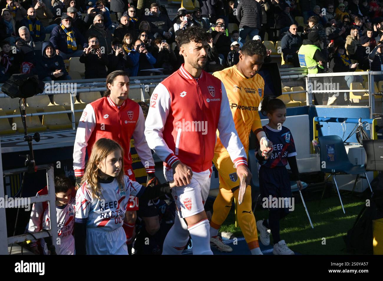 Parma, Italia. 28th Dec, 2024. AC Monza's Pablo Marí and goalkeeper ...