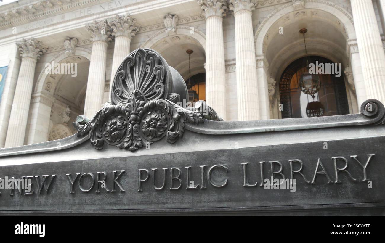 New York City, Manhattan Midtown Bryant Park. Public library building ...