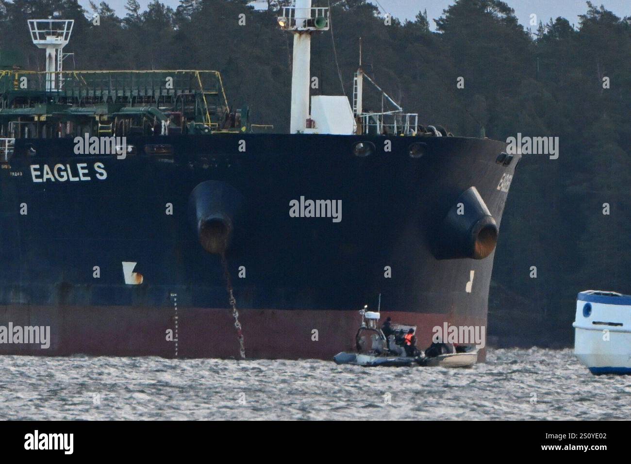 Finnish Coast Guard stopped a small boat which tried to reach the Cook ...