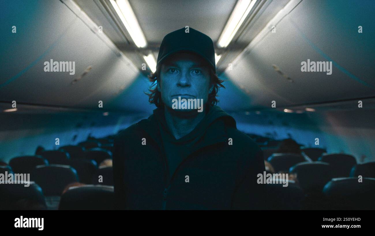 JASON BATEMAN in CARRY-ON (2024), directed by JAUME COLLET-SERRA. Credit: Amblin Partners ...