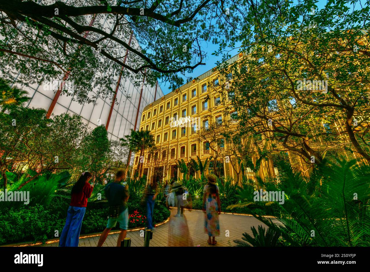 BANGKOK THAILAND - DEC 19, 2024 :The first "DIOR Pop-Up Store" in ...