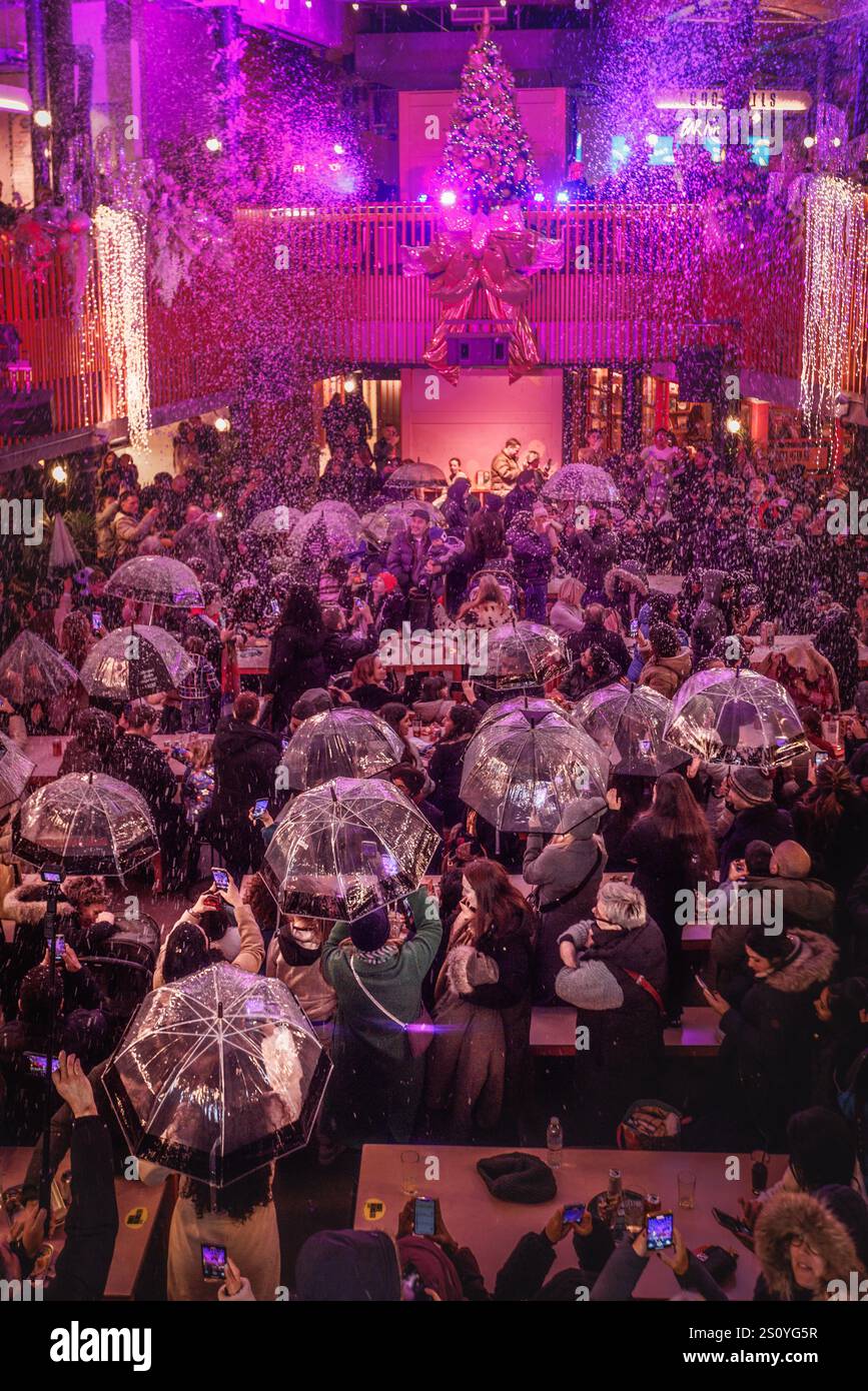 Snow in London's Seven Dials Indoor Market Stock Photo - Alamy