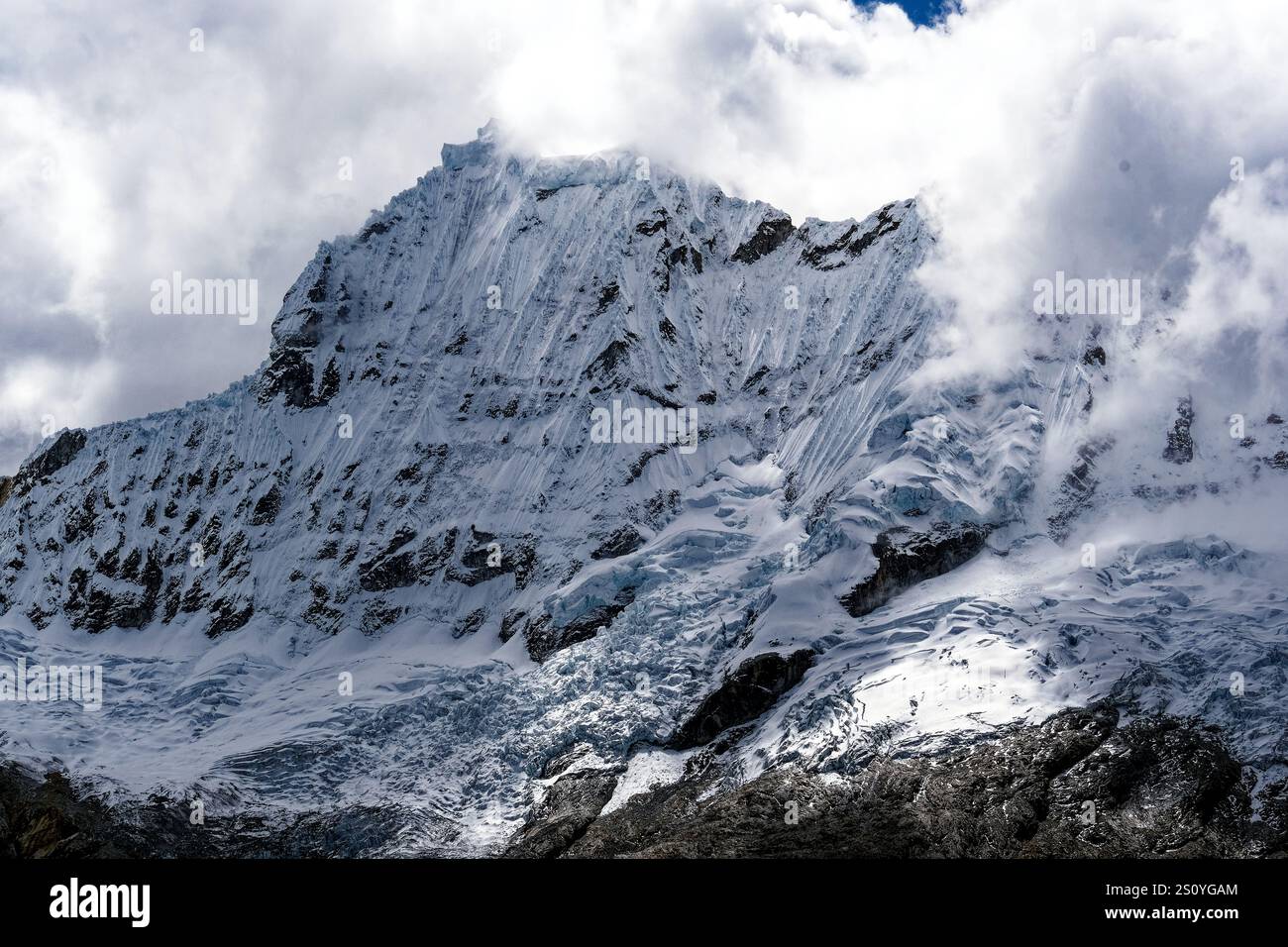 Peruvian modern building methods Stock Photo - Alamy