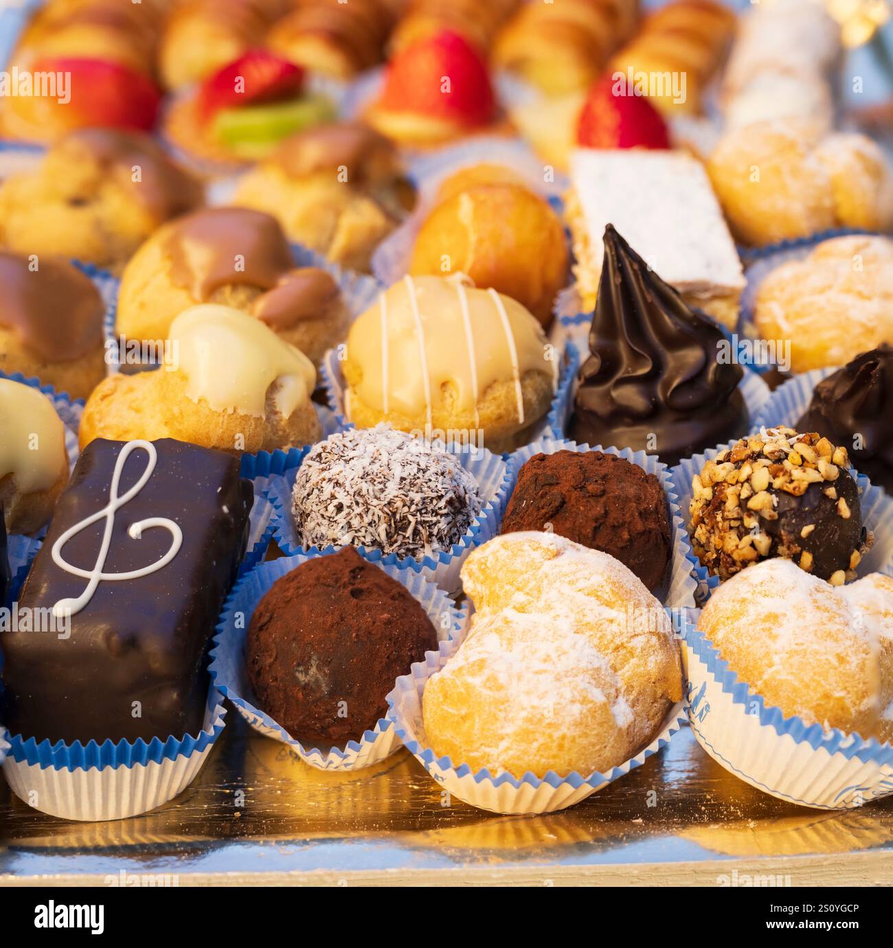 Typical Italian pastries mix in a tray Stock Photo - Alamy