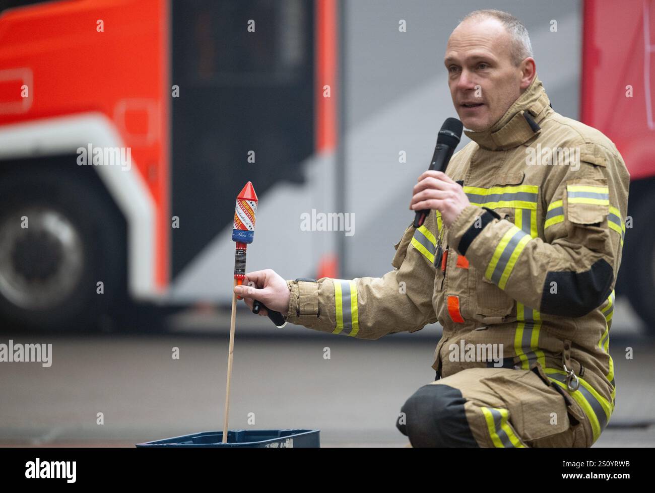 Berlin, Germany. 30th Dec, 2024. Steffen Hähnel, firefighter and ...