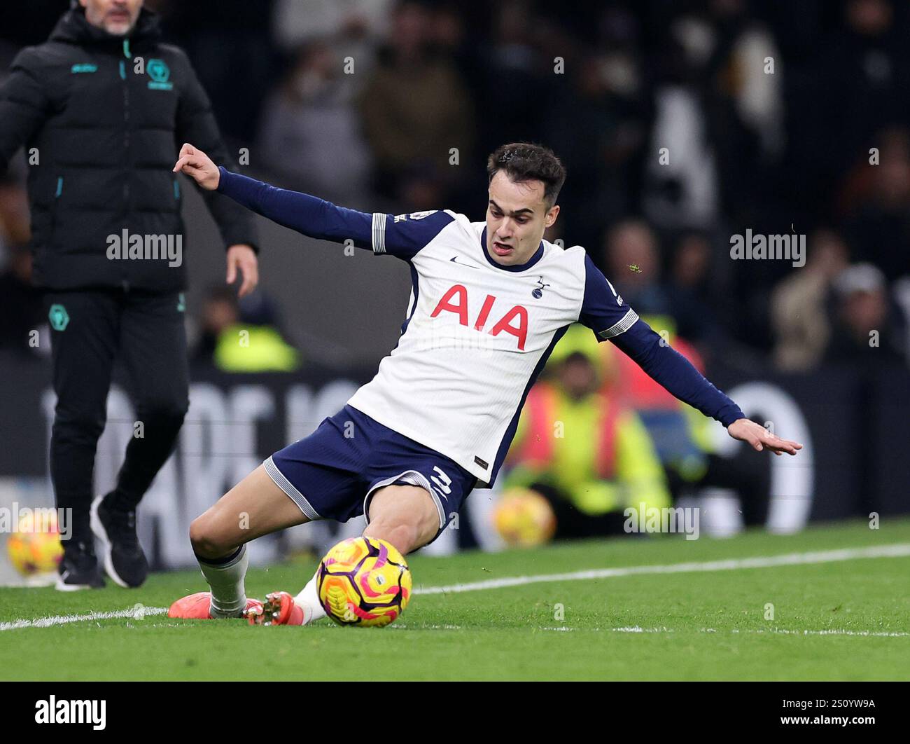 Reguilon tottenham 2024 hi-res stock photography and images - Alamy