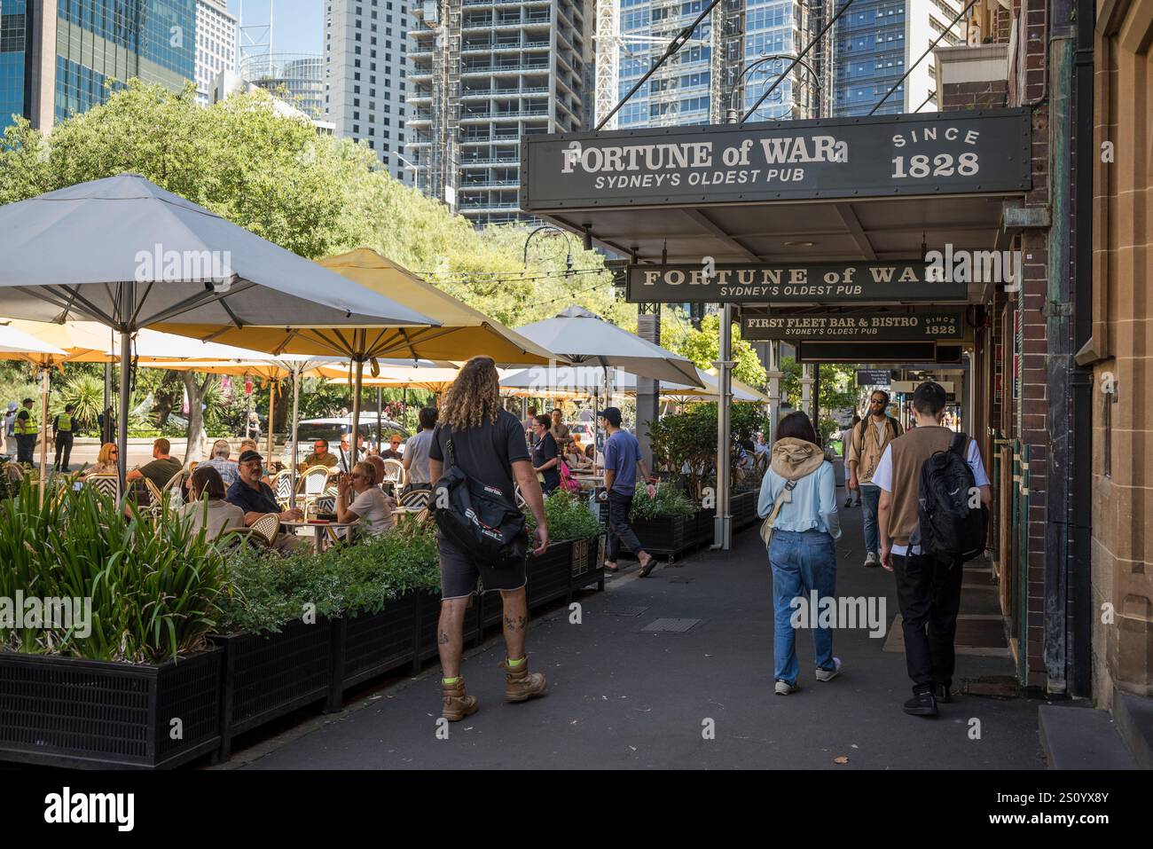 Fortune of War, Sydney's Oldest pub, The Rocks, a tourist precinct and ...