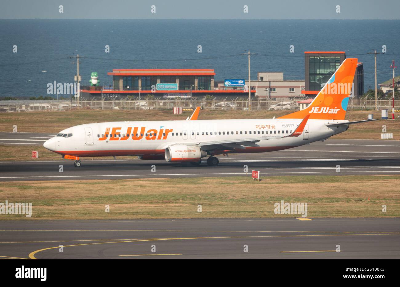 Jeju Air, Dec 30, 2024 : HL8089 airplane of Jeju Air runs on runway to ...
