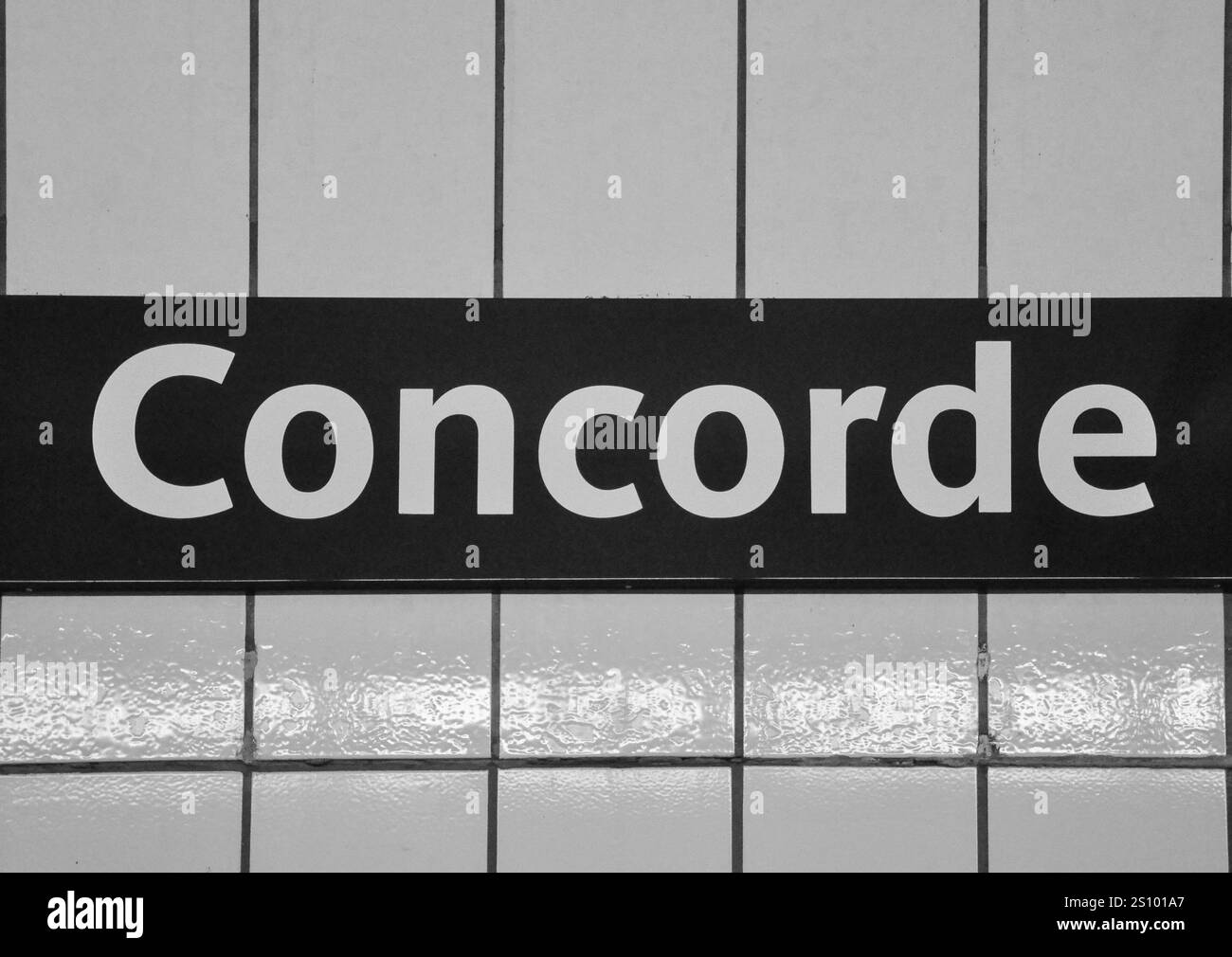 One of the symbols of the wonderful city of Paris: the elegance of the ...