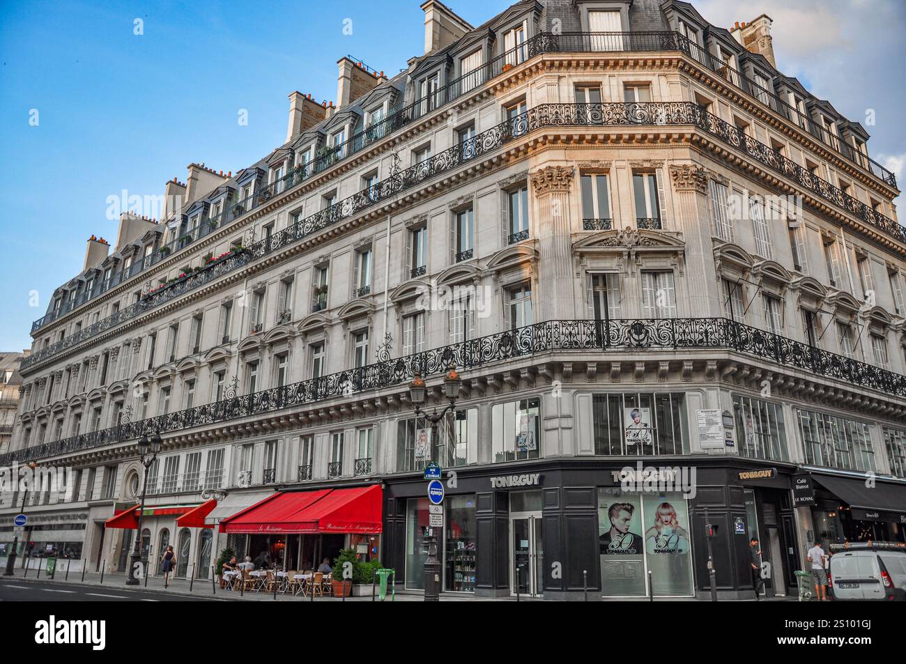 Exploring the Historic Charm of Paris' First Arrondissement: A Blend of Culture and Elegance ...