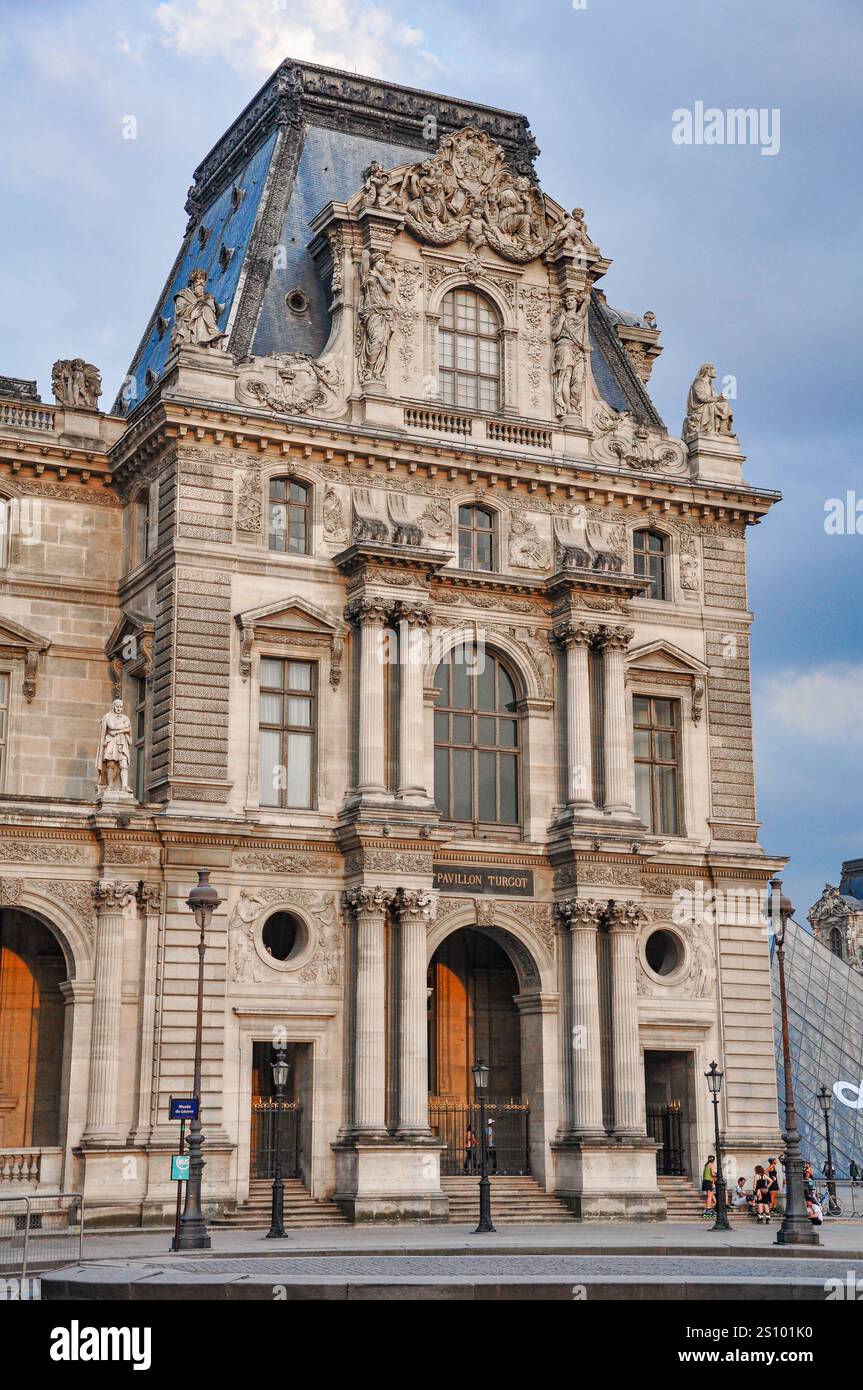 The Louvre in Paris: Summit of world art and history, the most ...