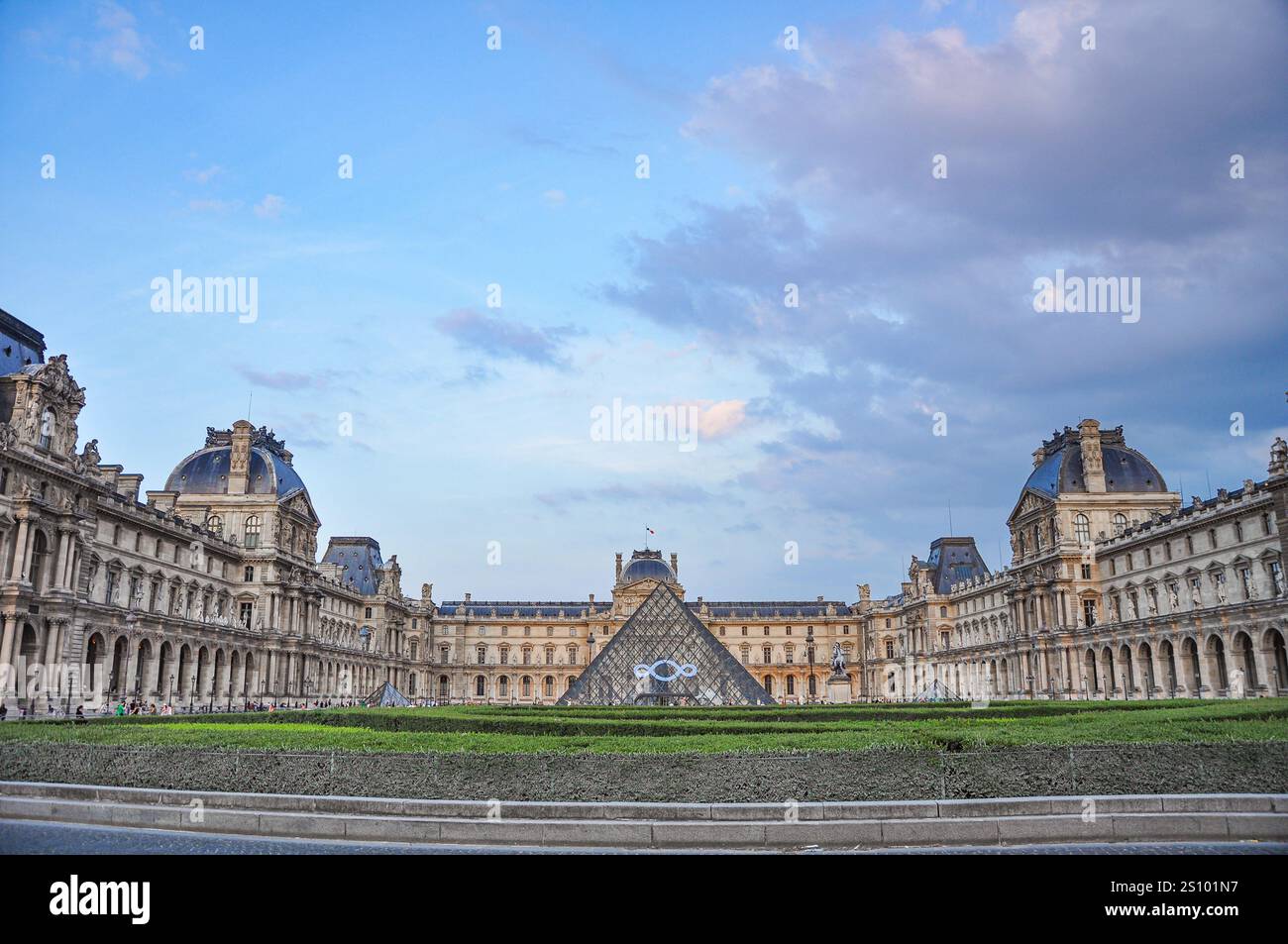 The Louvre in Paris: Summit of world art and history, the most ...