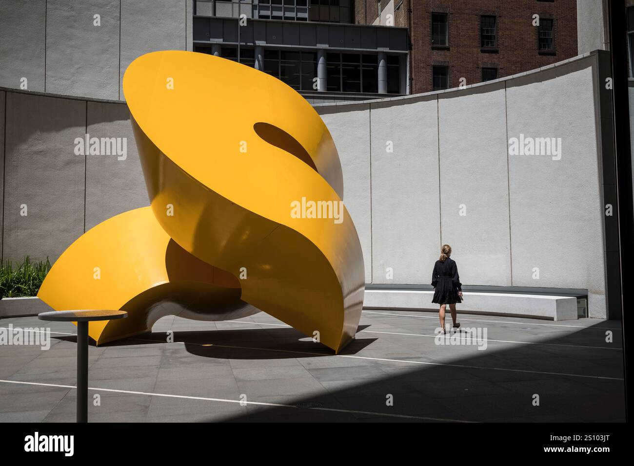 Contemporary abstract sculpture, Central Business District, CBD, Sydney ...
