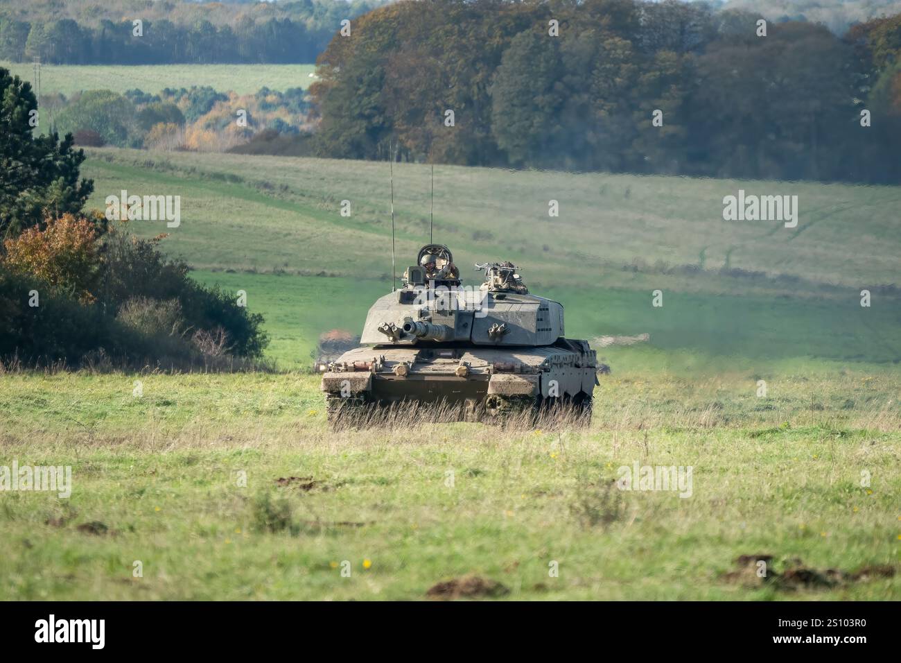 British army FV4034 Challenger 2 ii main battle tank in action on a ...