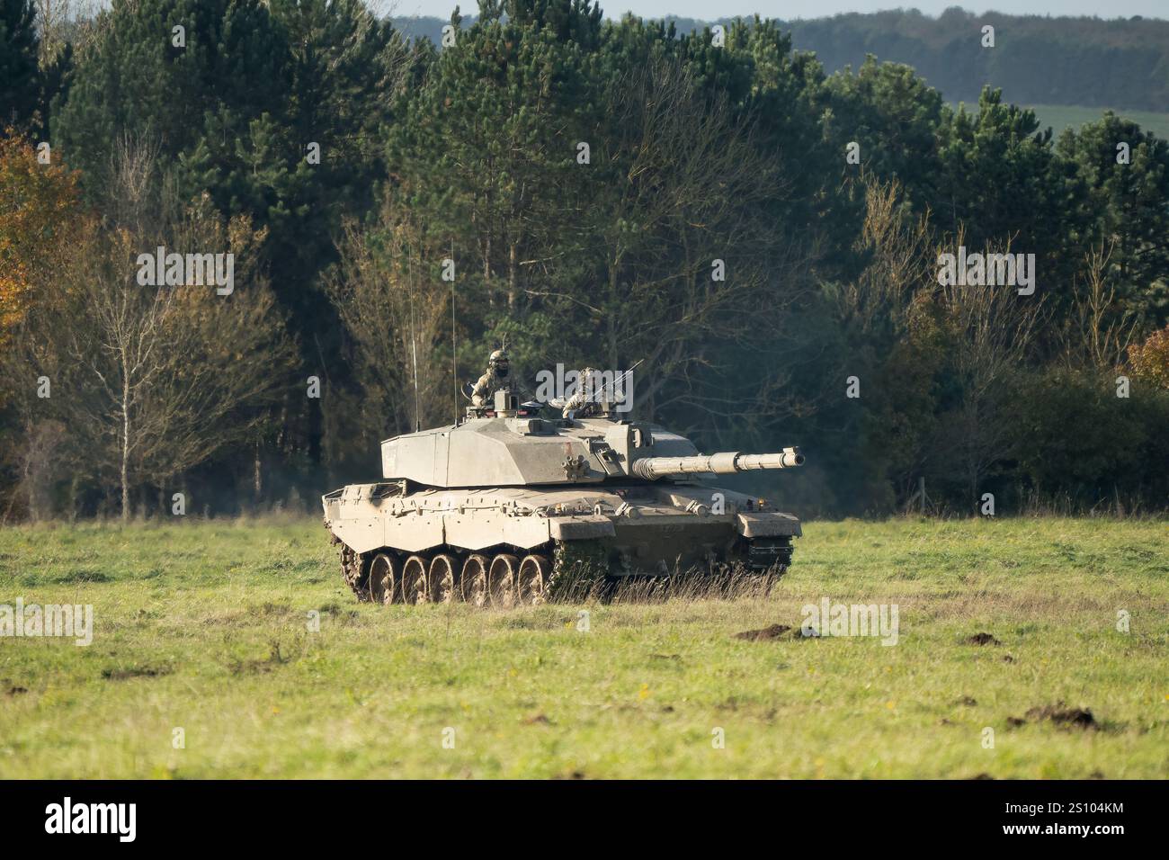 British army FV4034 Challenger 2 ii main battle tank in action on a ...