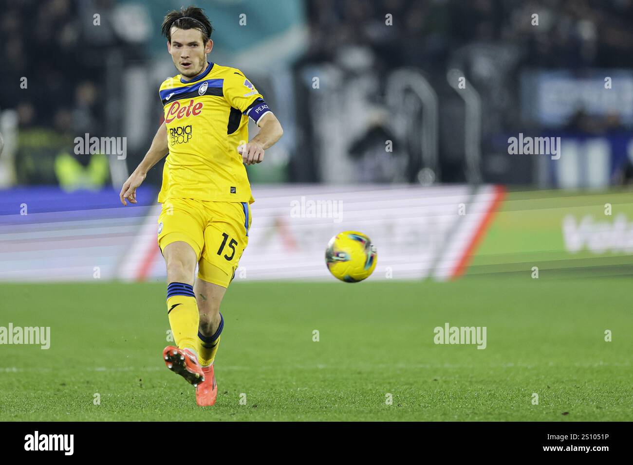Rome, Italy. 28th Dec, 2024. Atalanta's Dutch midfielder Marten de Roon ...