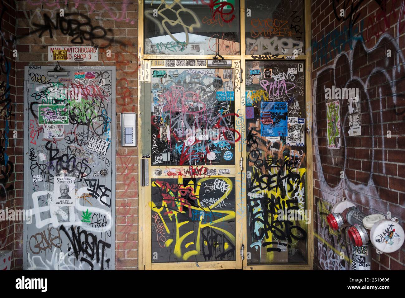 Graffiti, King Street, Newtown, a diverse, bohemian, inner city ...