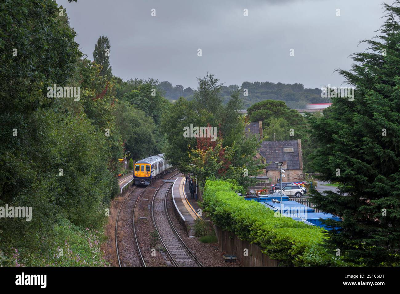 Northern Rail class 769 bi-mode train 769456 at Gathurst railway ...