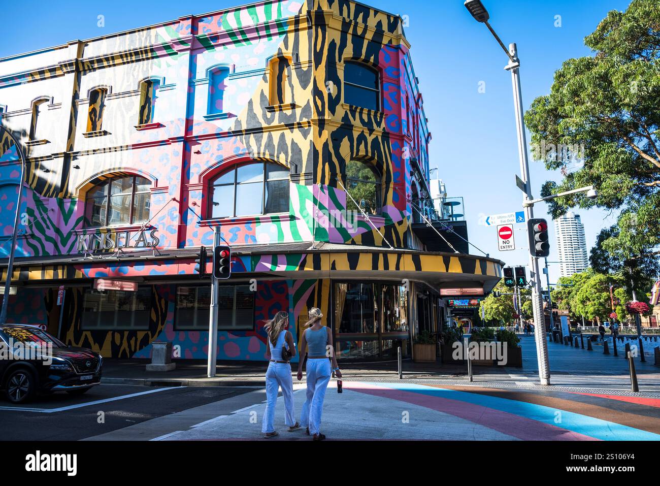 Kinselas Hotel, Art deco venue in a onetime funeral parlour, with high ceilings, a retro club ...