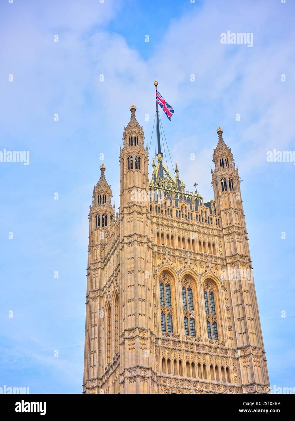 Sovereign's (Victoria) tower at the House of Lords, Parliament building ...