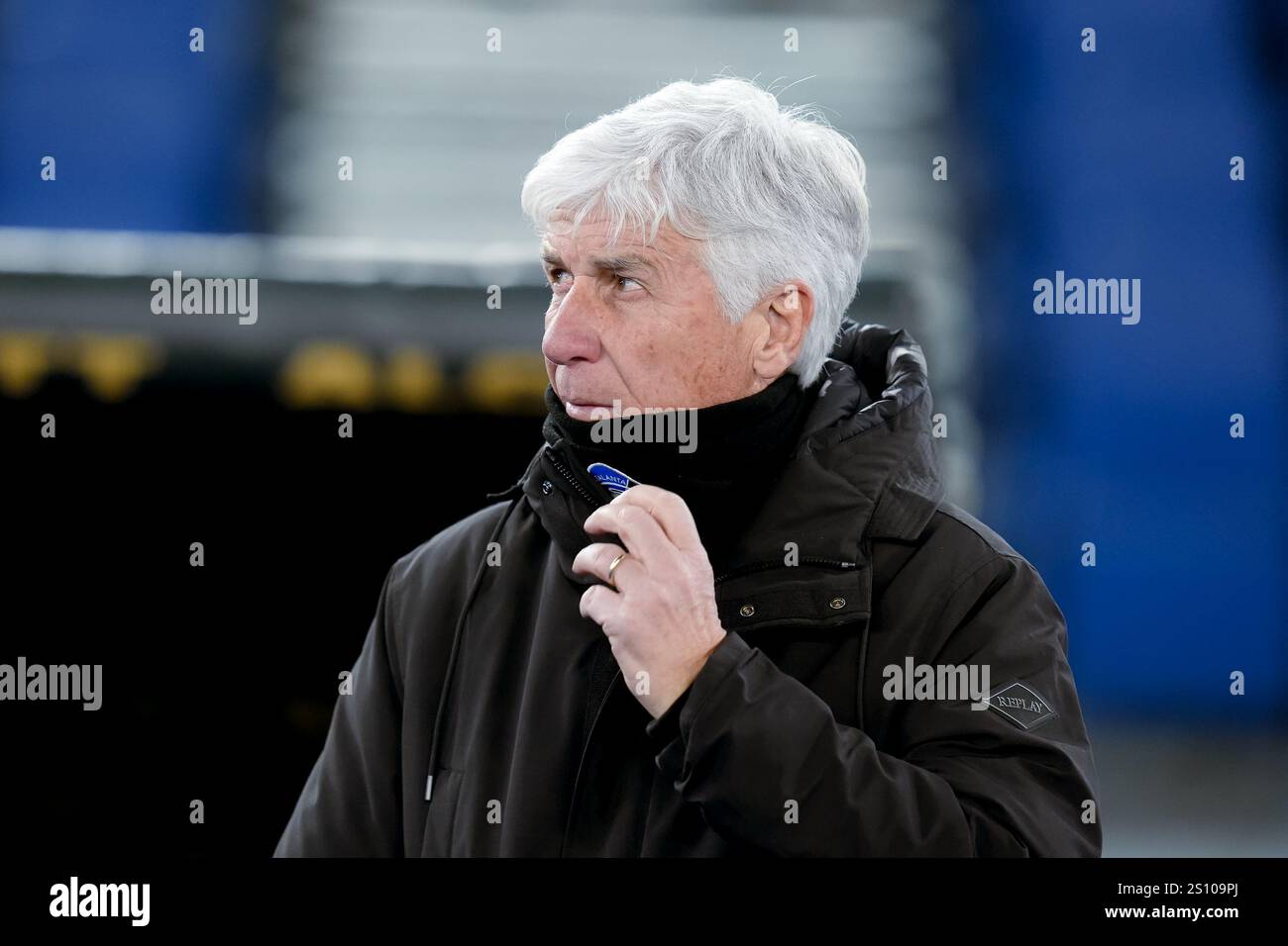 Gian Piero Gasperini Head Coach of Atalanta BC looks on during the ...