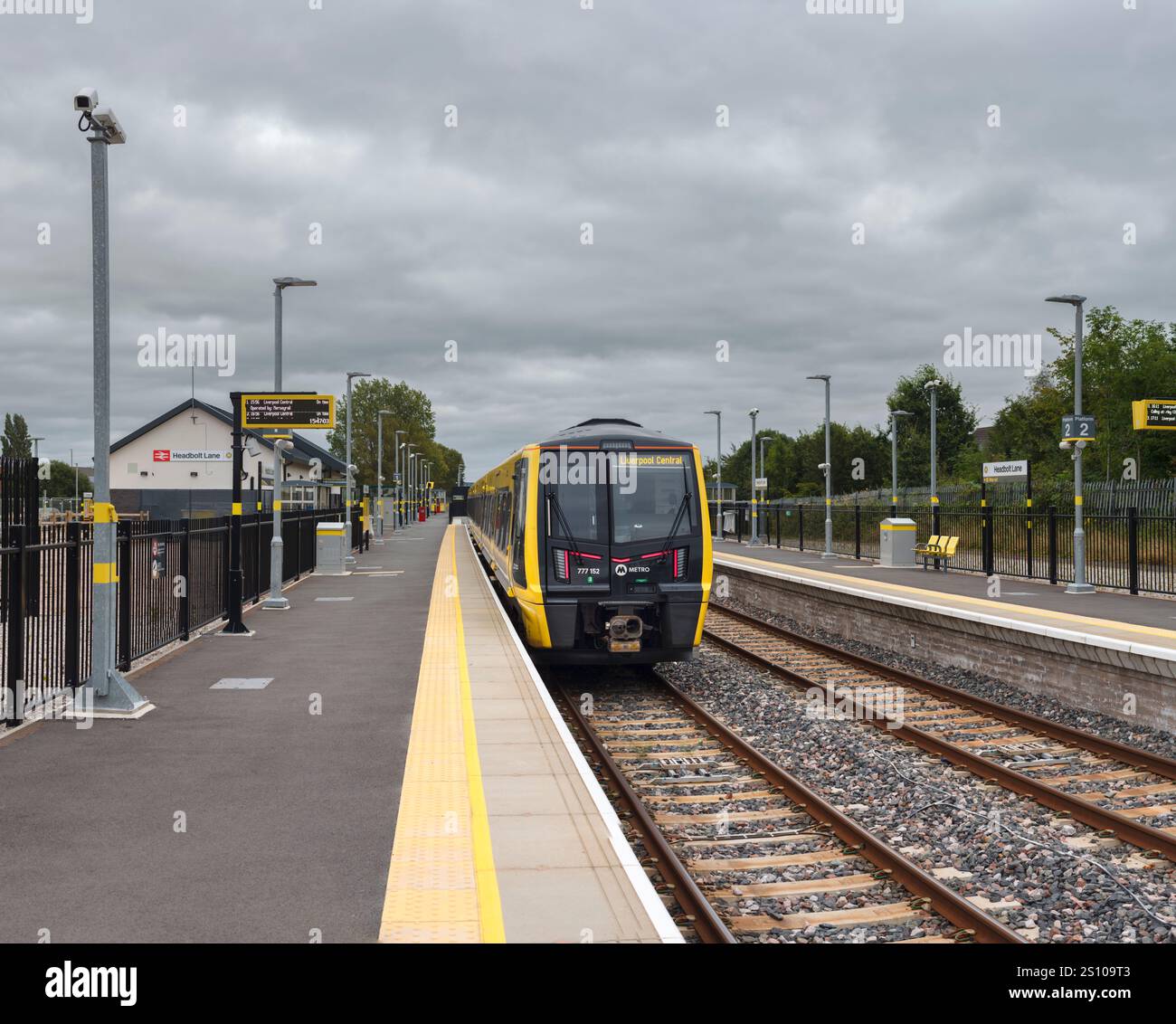 Merseyrail class 777 battery electric multiple unit 777152 at Headbolt ...