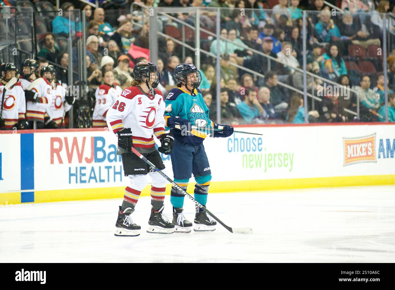 Newark, USA. 29th Dec, 2024. Emily Clark (26) and Jill Saulnier (44 ...