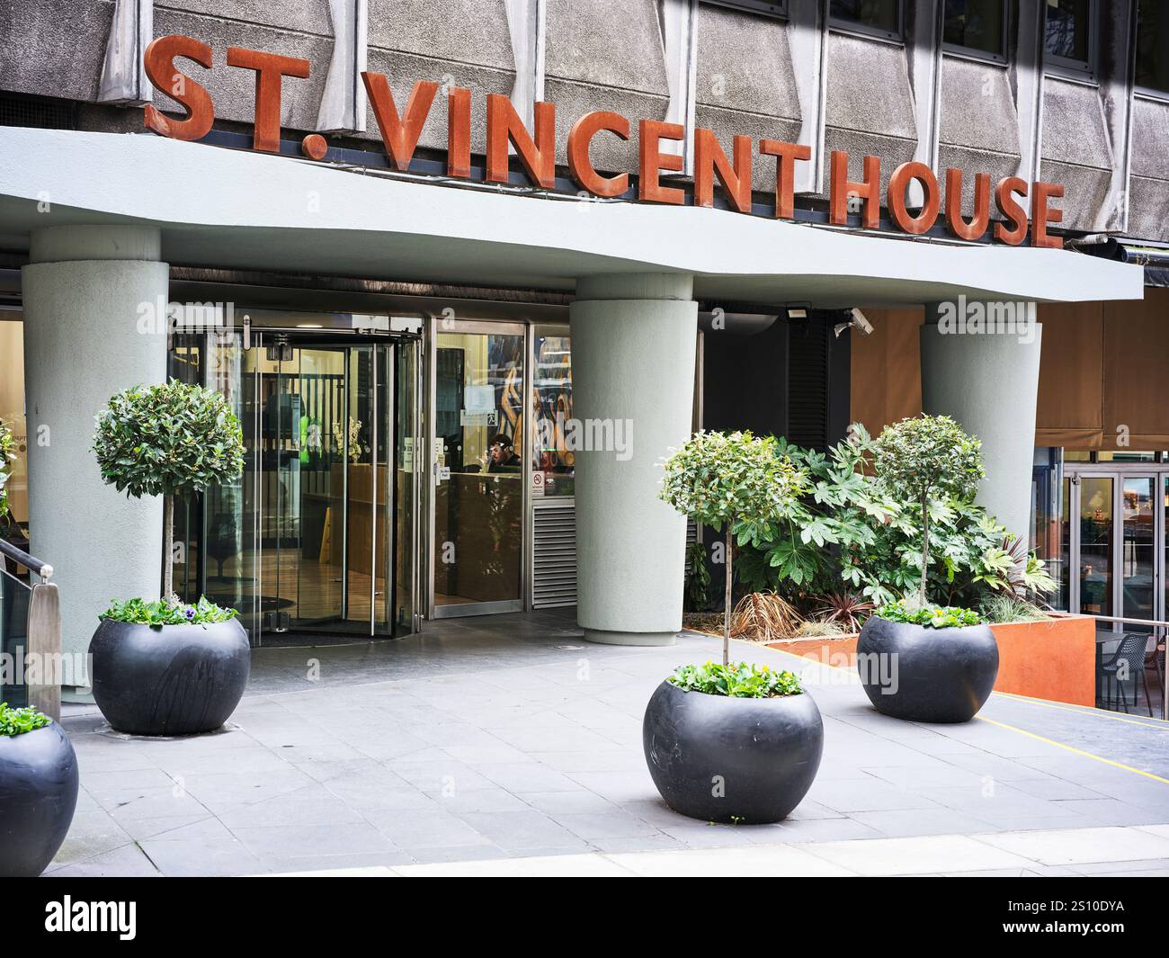 St Vincent House, The National Gallery, London, England Stock Photo - Alamy