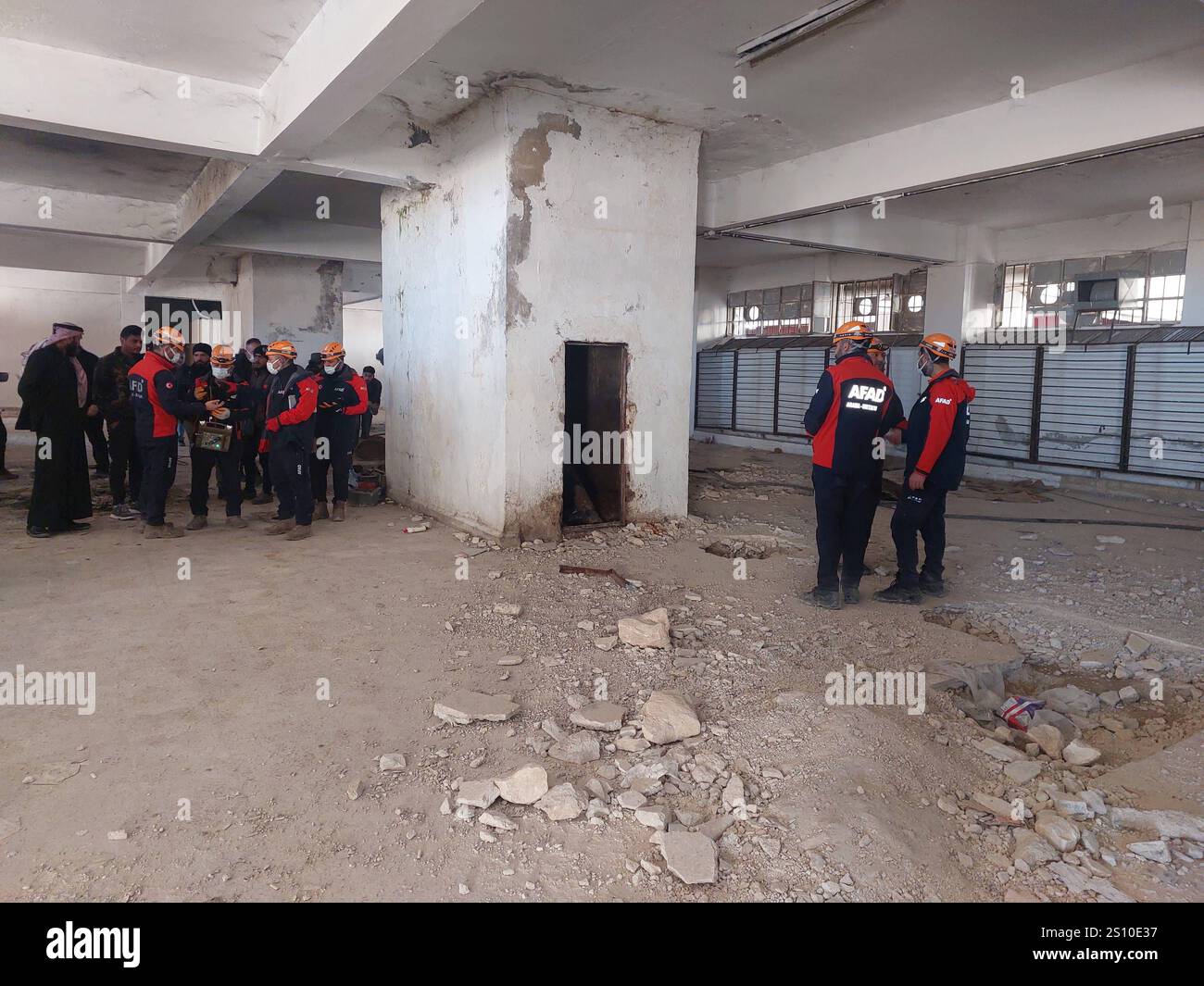 Sam, Suriye. 17th Dec, 2024. Turkey's AFAD Search & Rescue teams in ...