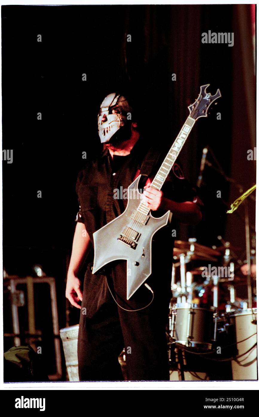 MICK THOMSON, SLIPKNOT, READING FESTIVAL, 2000: An early picture of ...