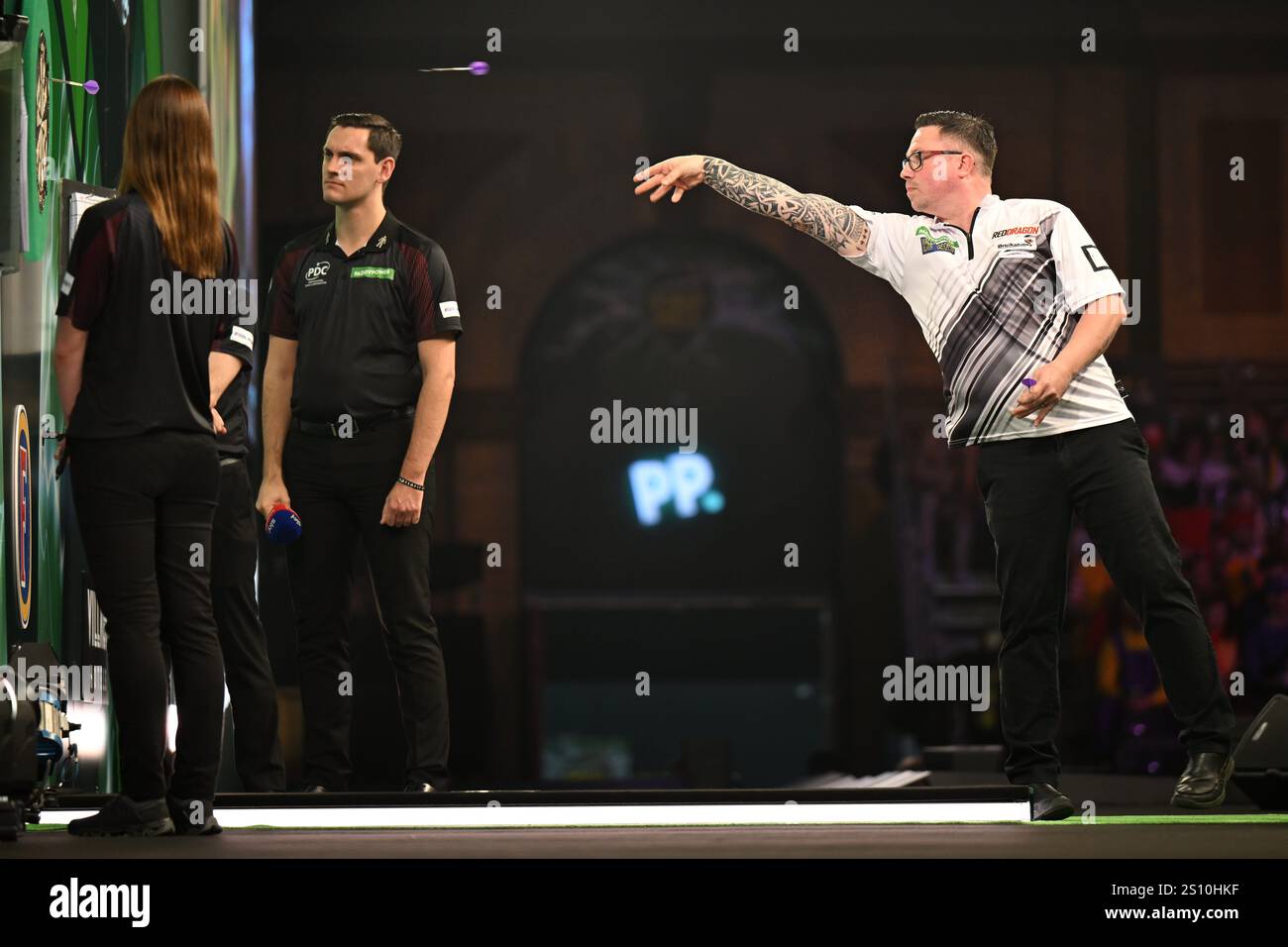 Alexandra Palace, London, UK. 30th Dec, 2024. 2024/25 PDC Paddy Power ...