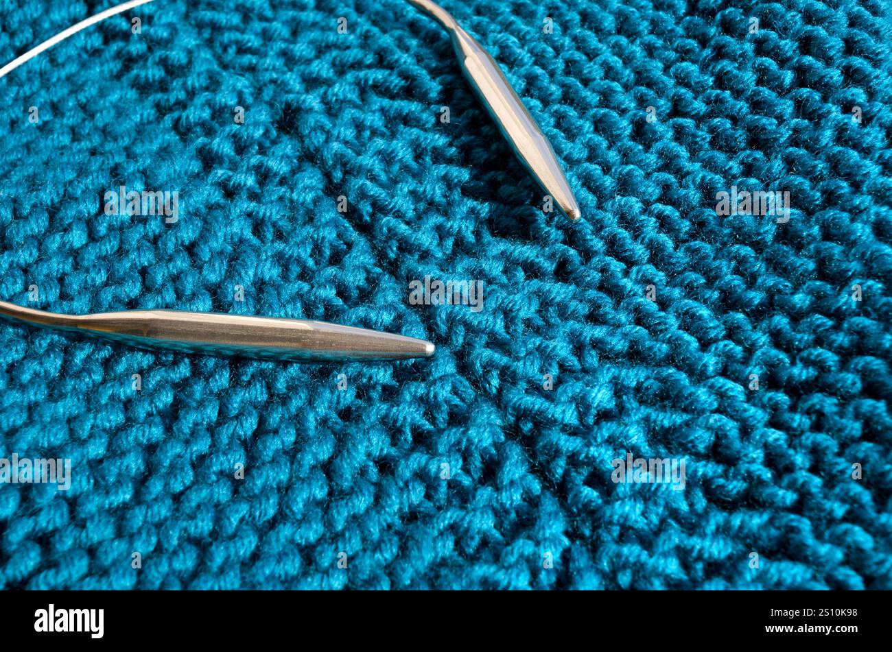 Garter stitch. The pattern is knitted with large knitting needles from ...