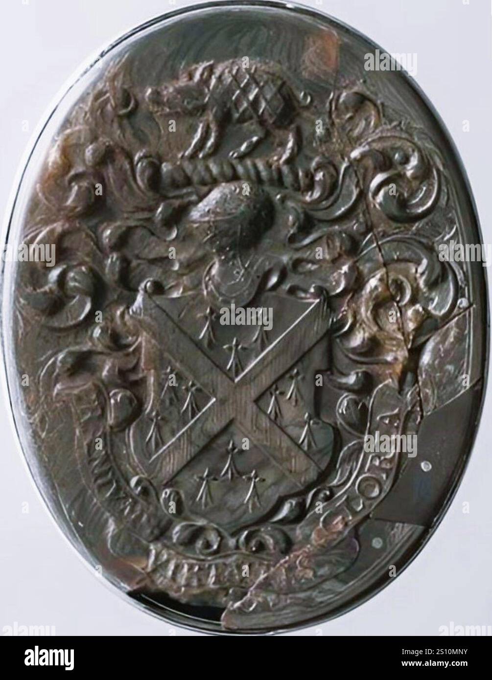 Elihu Yale, coat of arms, metal, Plas grono Stock Photo - Alamy