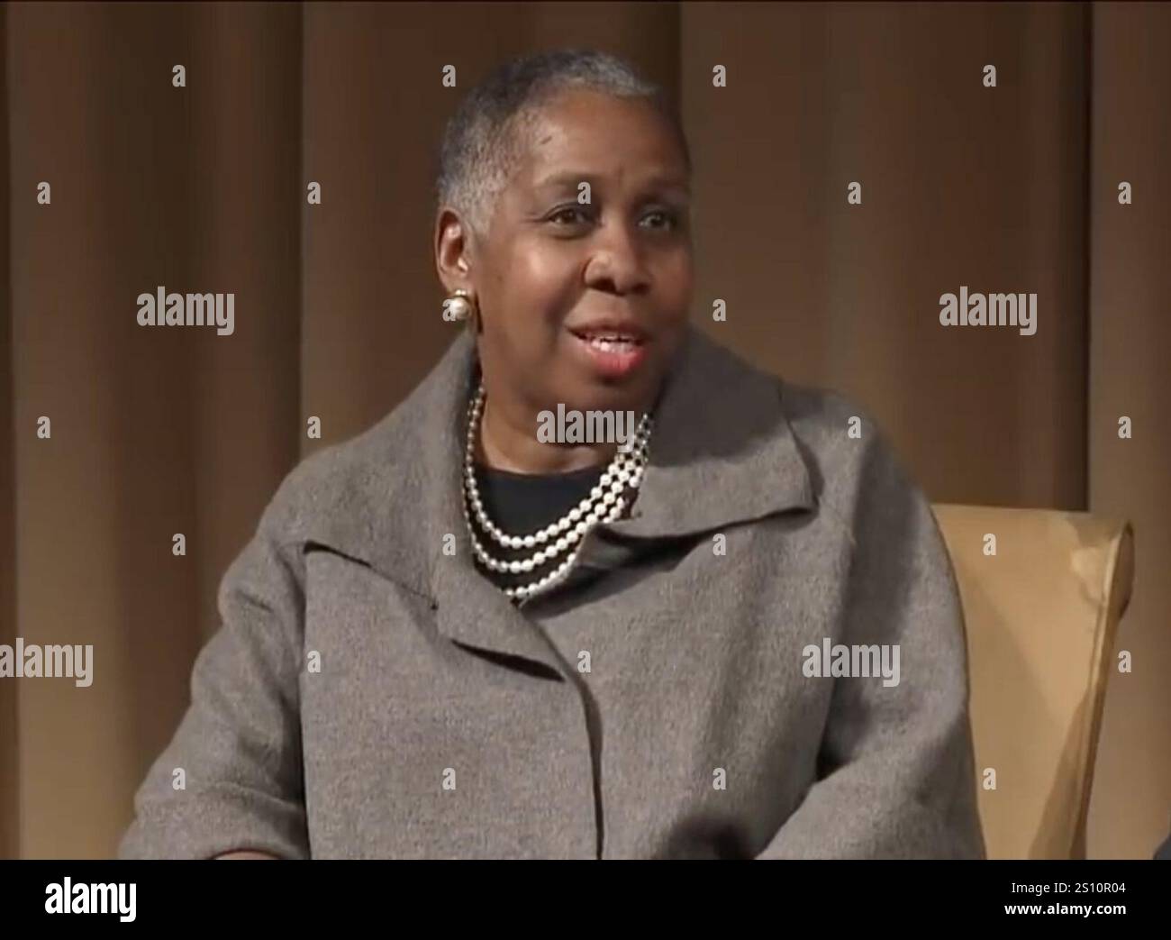 Elizabeth clark hi-res stock photography and images - Alamy