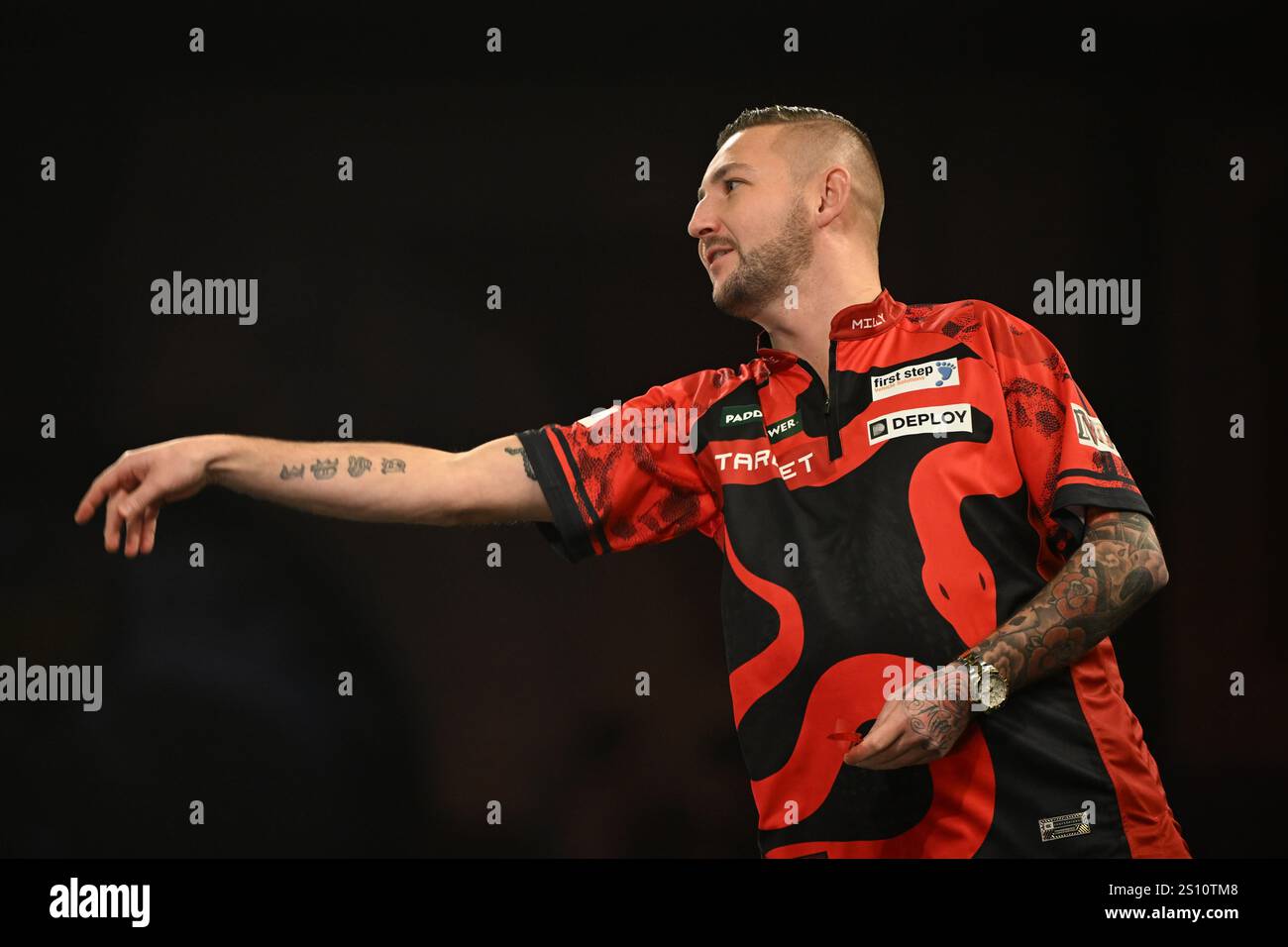 Alexandra Palace, London, UK. 30th Dec, 2024. 2024/25 PDC Paddy Power ...