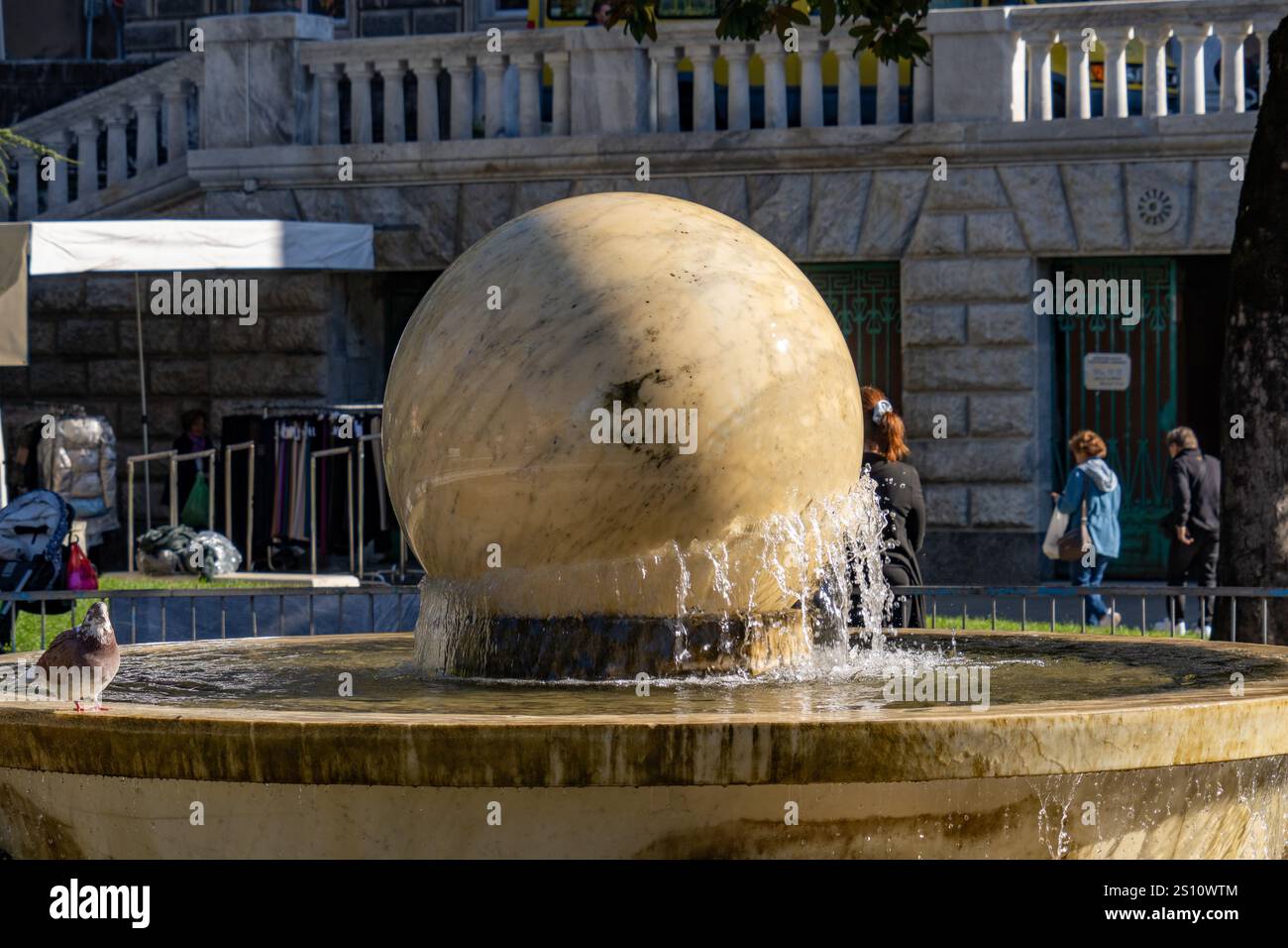 Floating Stone Fountain or Fontana la "PietrGalleggiante" by Kenneth ...