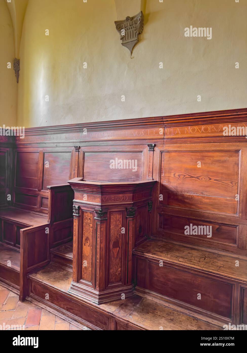 Hall of secret audience hi-res stock photography and images - Alamy