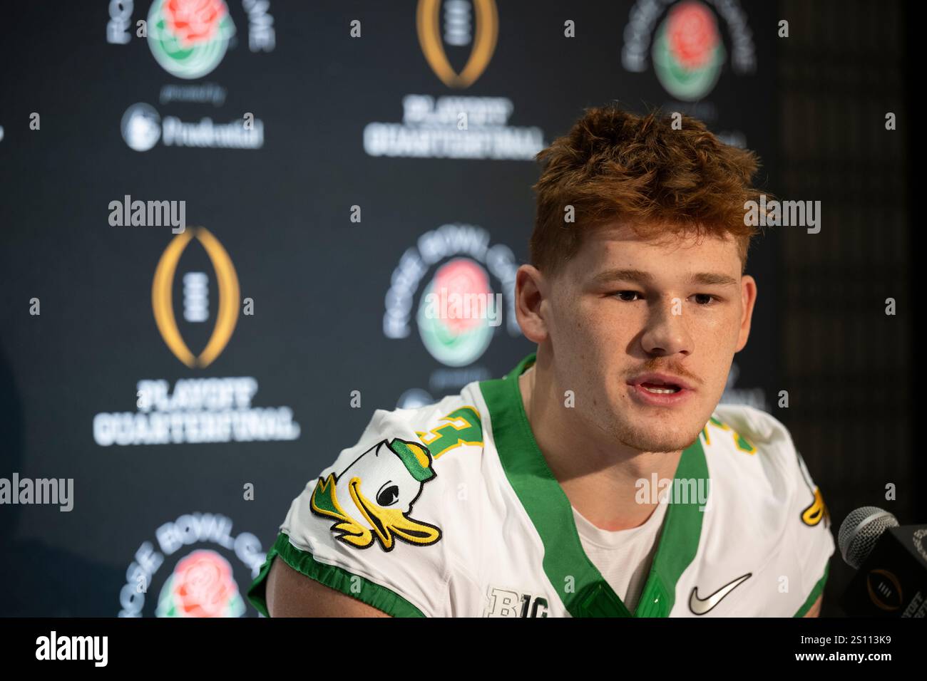 Oregon tight end Terrance Ferguson speaks to reporters during a press ...