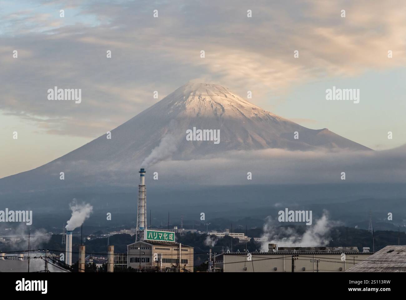 Japan - Fuji 21 November 2024: Chureito Pagoda with a view of Mount ...