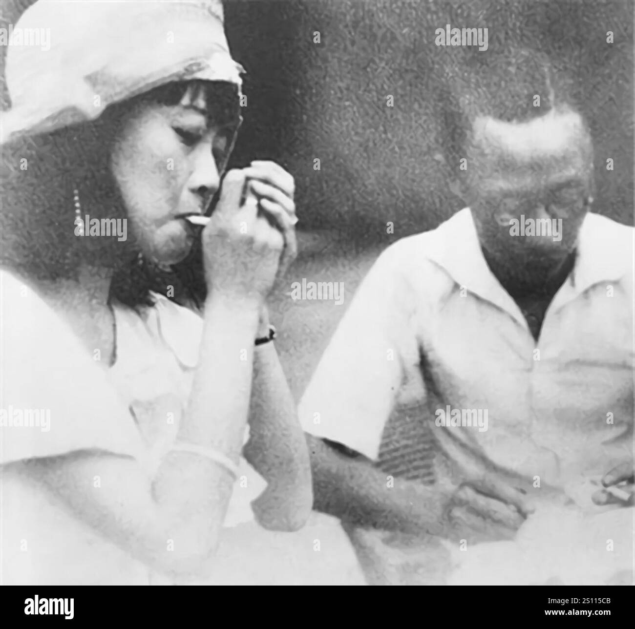 Empress Wan Rong Smoking Cigarette Stock Photo - Alamy