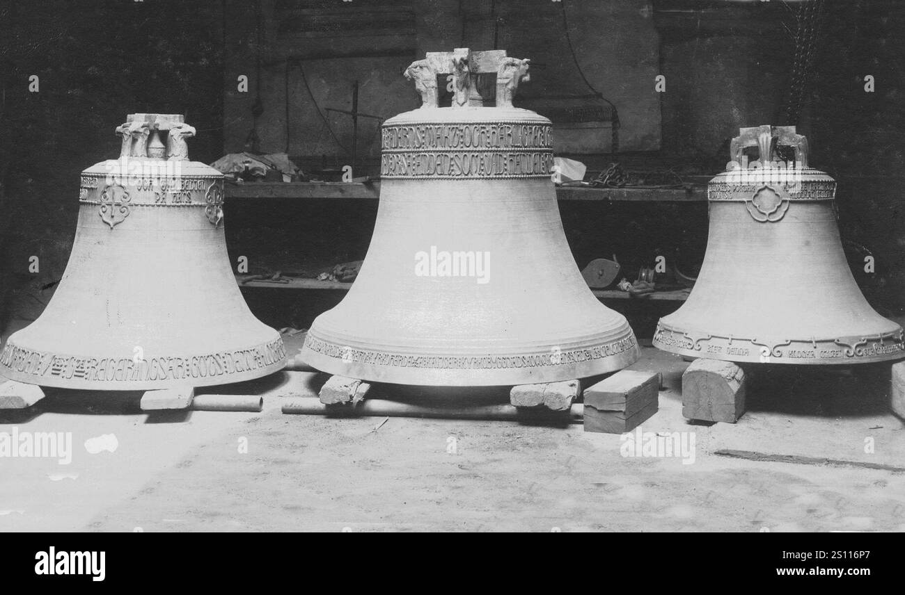 Klockor hi-res stock photography and images - Alamy