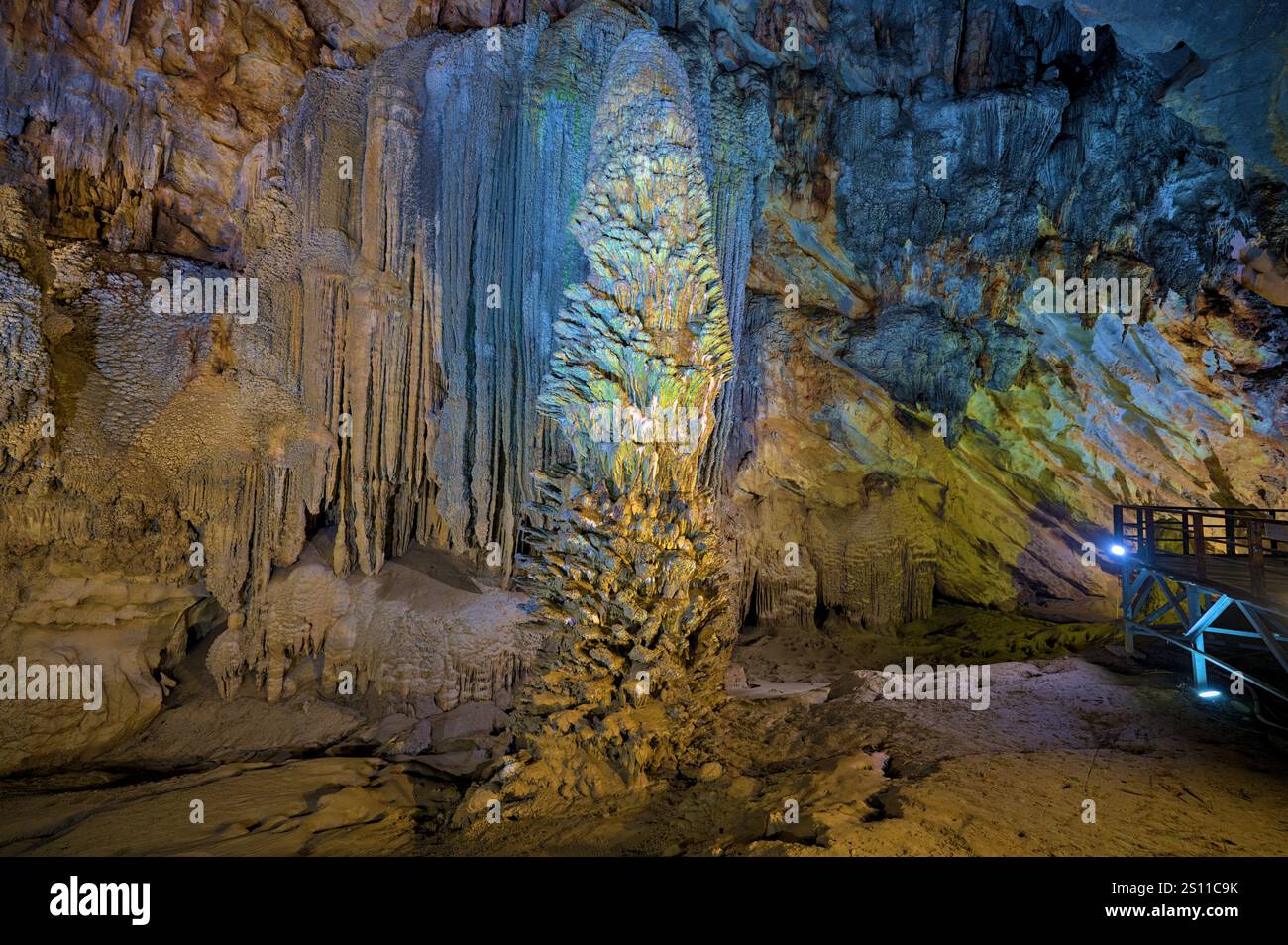 Paradise Cave (Thien Duong Cave) - The Longest Dry Cave in Asia, Phong ...
