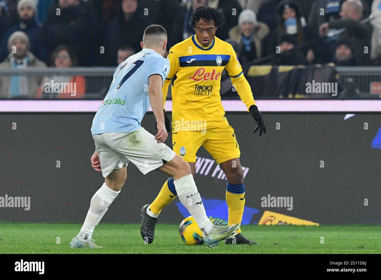 Adam Marusic of SS Lazio,Juan Cuadrado of Atalanta during the Serie A ...