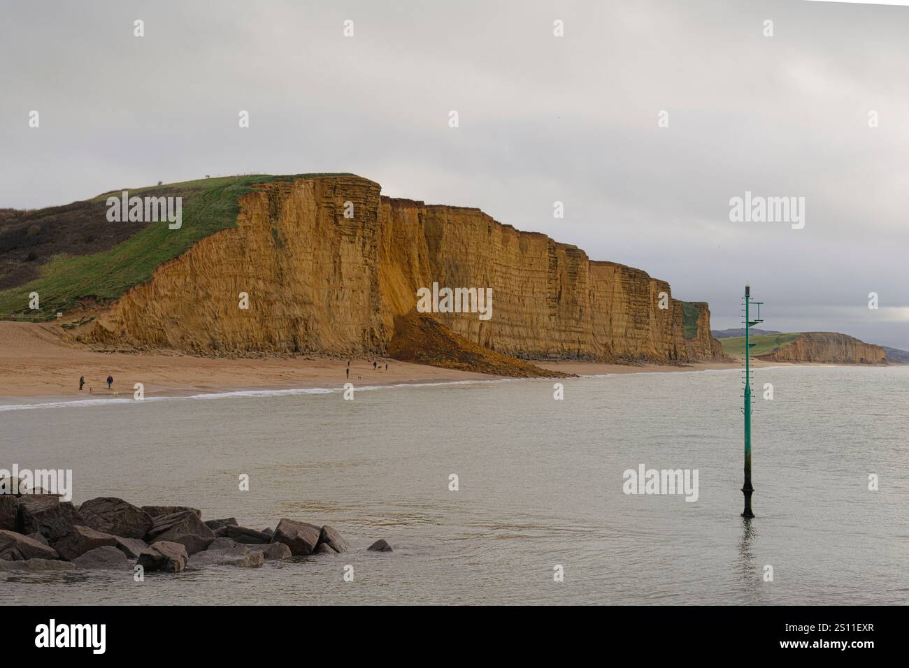 West Bay, Dorset, UK. 30th Dec, 2024. UK Weather: Another significant ...