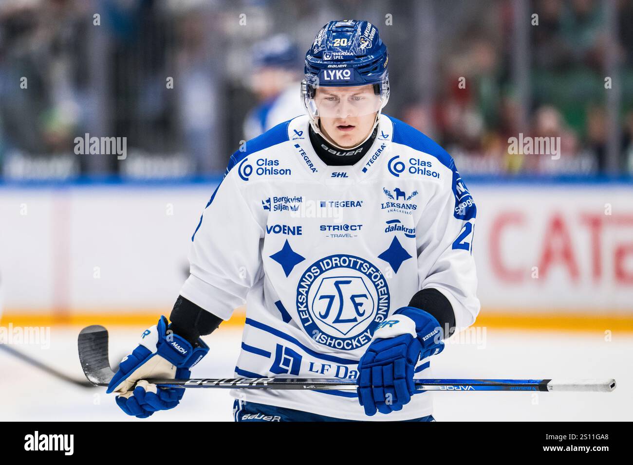 241230 Leksands Axel Rindell deppar under ishockeymatchen i SHL mellan Rögle och Leksand den 30 ...