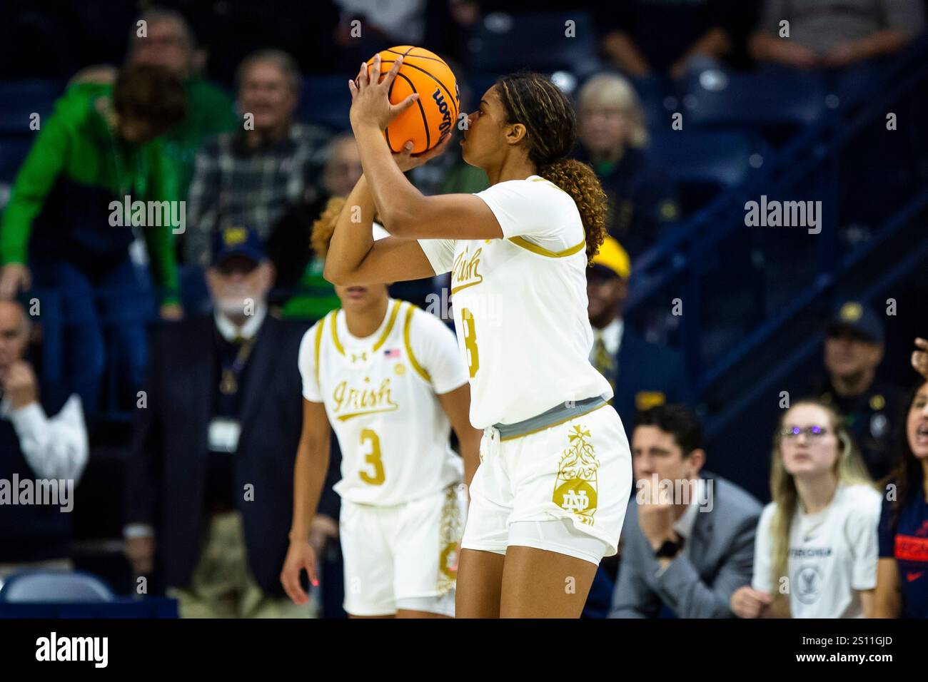 Notre Dame guard Cassandre Prosper (8) shoots during the first half of ...