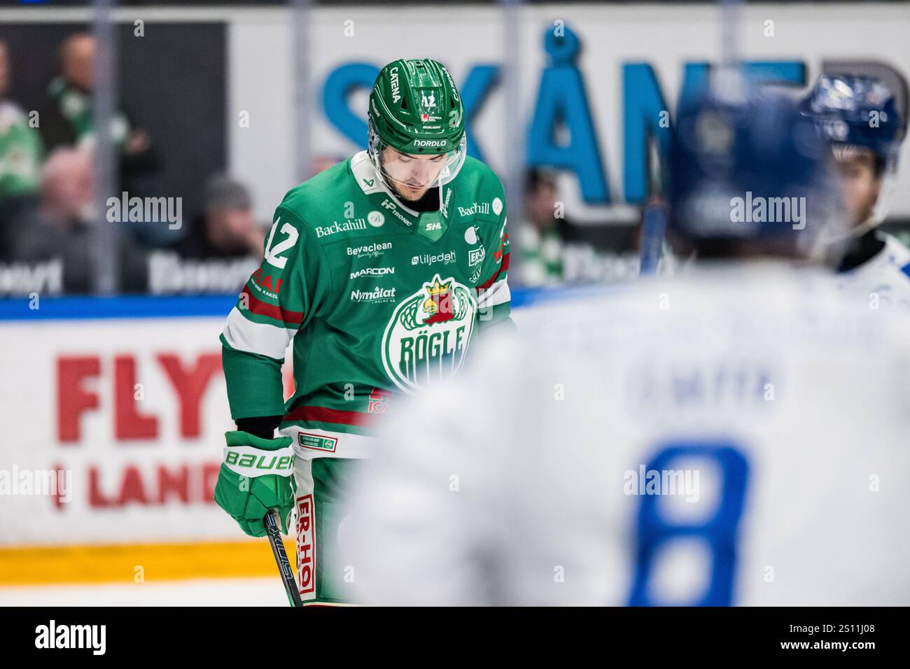 241230 Rögles Brady Ferguson deppar under ishockeymatchen i SHL mellan Rögle och Leksand den 30 ...