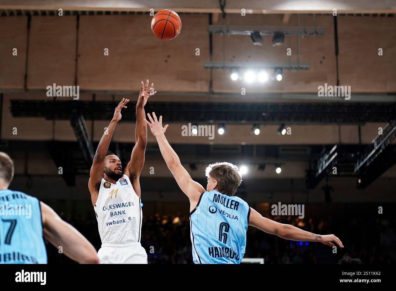 Hamburg, Deutschland. 30th Dec, 2024. Chip Flanigan (Basketball Loewen Braunschweig, #11) beim ...